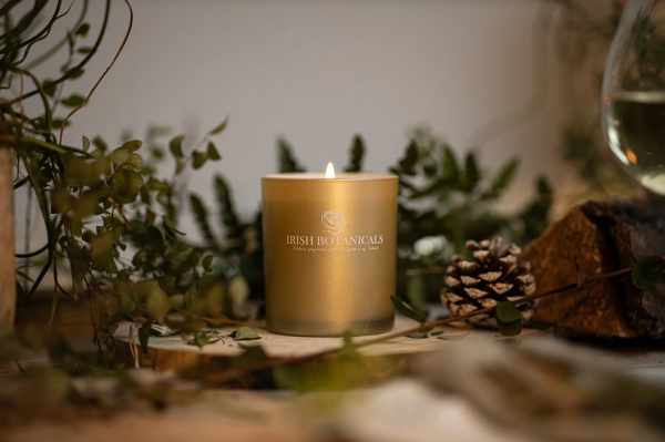 Irish Botanicals Winter Wonderland Candle - The Design Gallery Drogheda